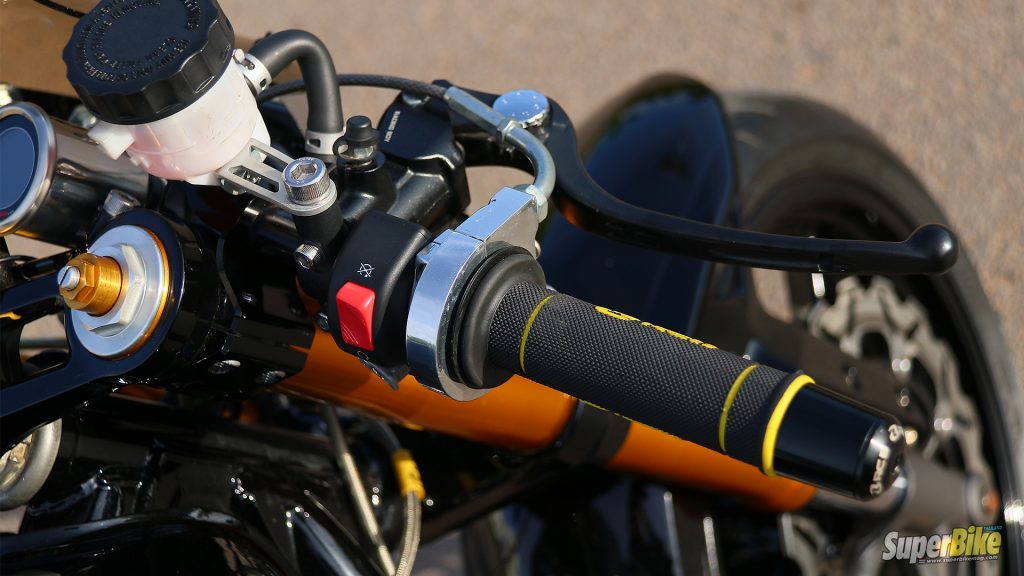 JOM กับ Honda CB750 F2N คาเฟ่ เรซเซอร์ - SuperBike x SuperDrive ข่าว ...