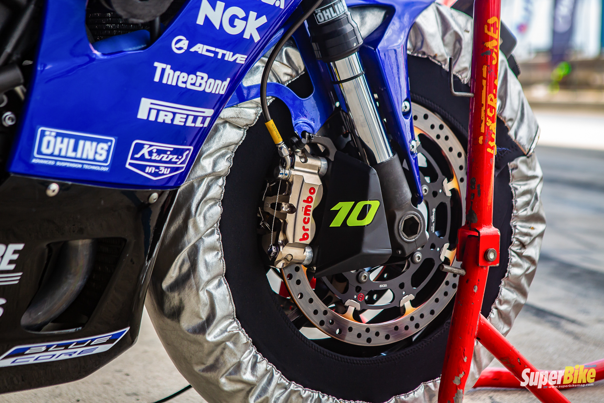 ส่องรถแข่ง YAMAHA SuperBike 1000CC. ซุป อนุชา