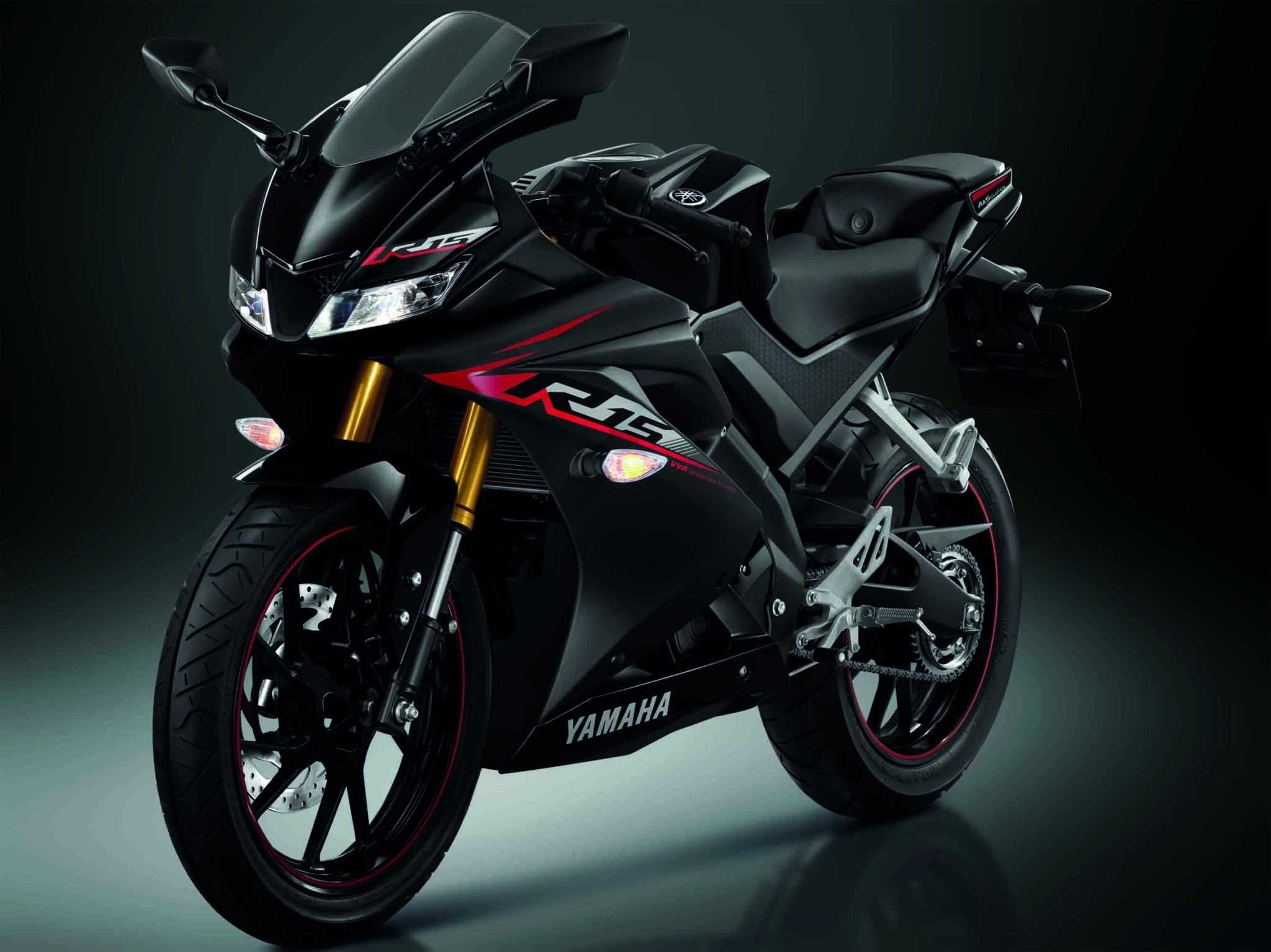 NEW YAMAHA YZF-R15 สีใหม่ถ่ายทอดจิตวิญญาณแห่งความเป็นผู้นำ
