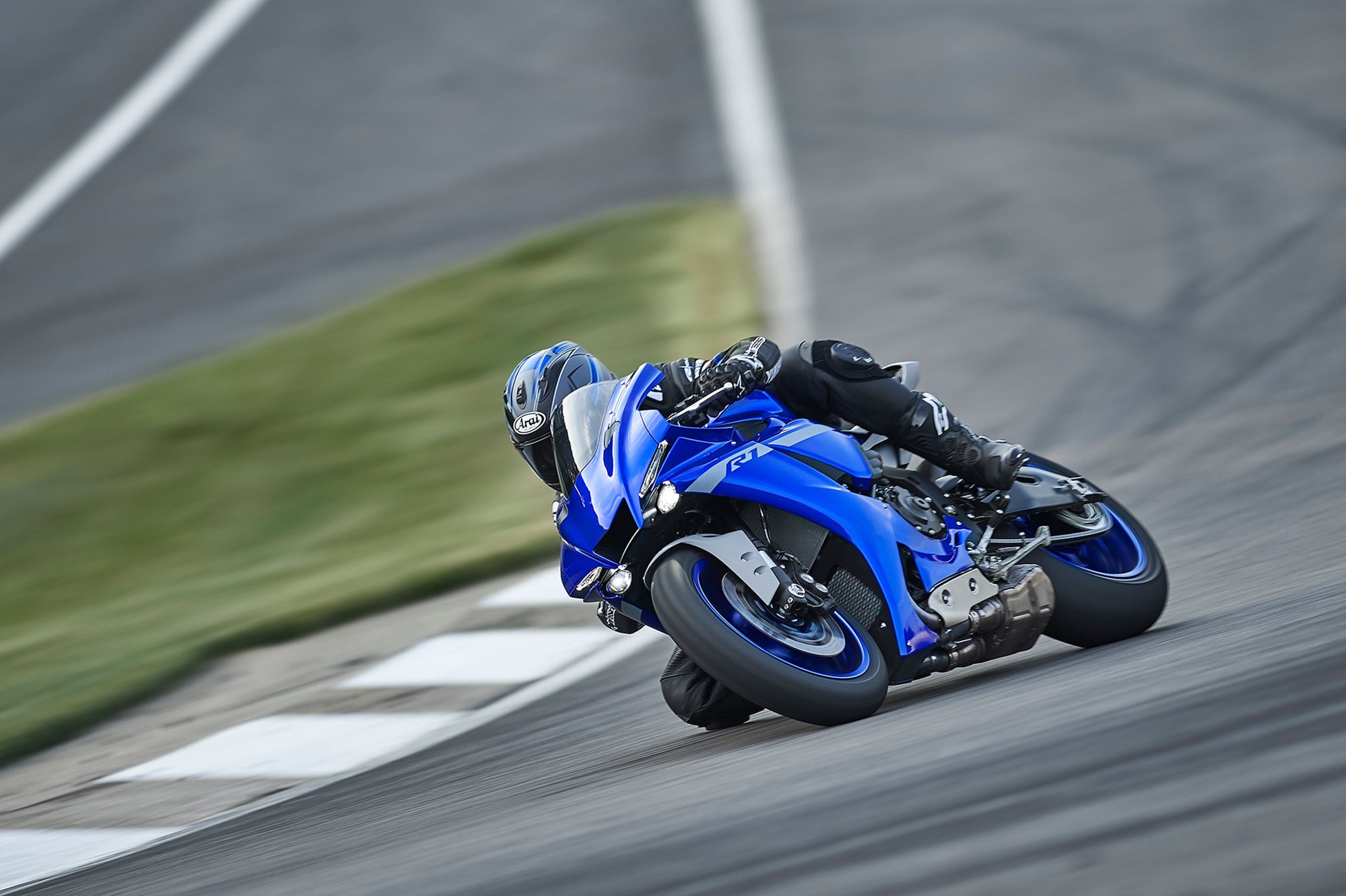 2020_Yamaha_R1_cornering - SuperBikeMag.Com | ข่าวมอเตอร์ไซค์ รีวิว ...