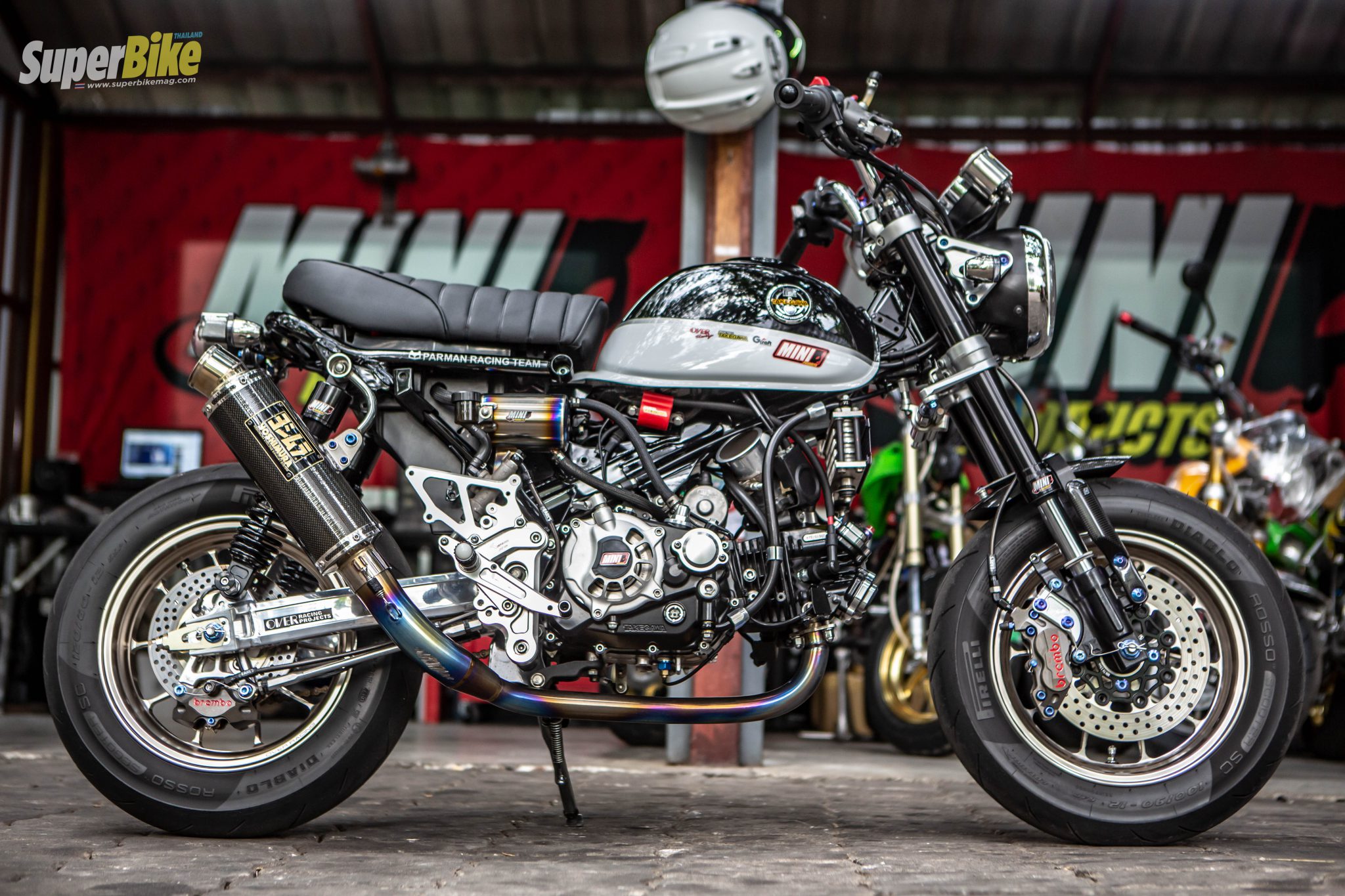 Monkey 125 กับโปรเจคเต็มระบบเครื่อง 4 วาล์ว 5 เกียร์ - Superbikemag