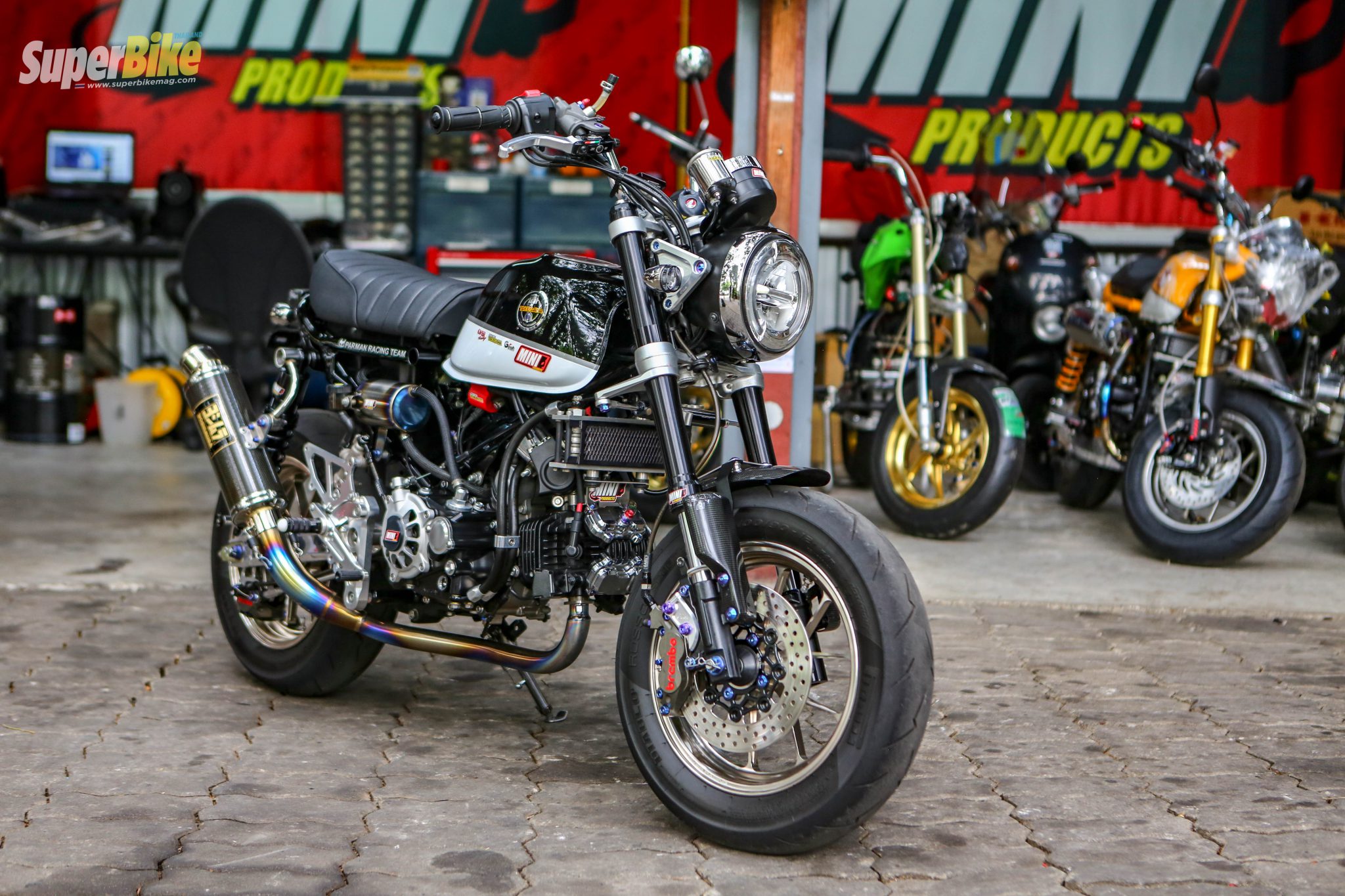 Monkey 125 กับโปรเจคเต็มระบบเครื่อง 4 วาล์ว 5 เกียร์ - Superbikemag