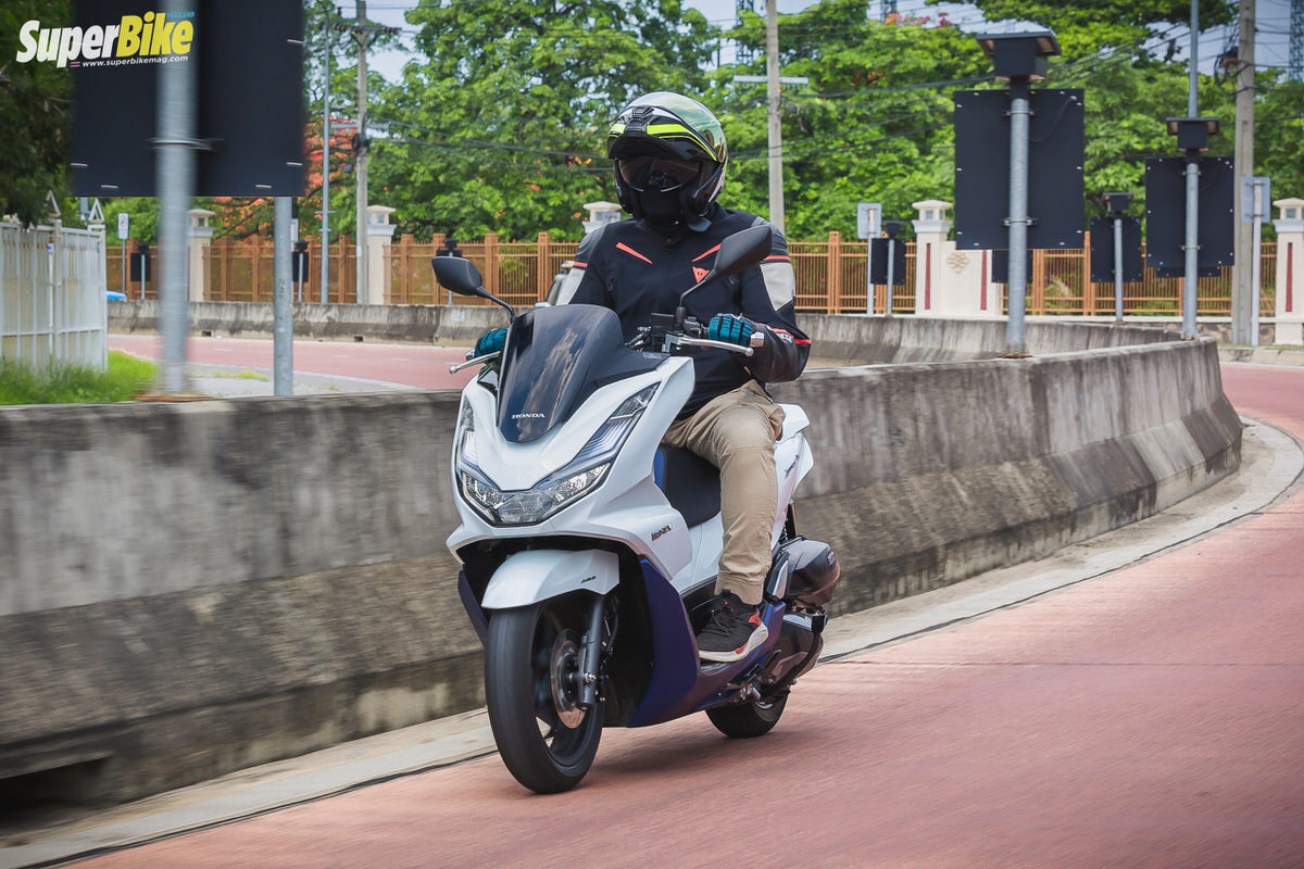 รีวิว Honda PCX eHEV (25) - SuperBikeMag.Com | ข่าวมอเตอร์ไซค์ รีวิว ...