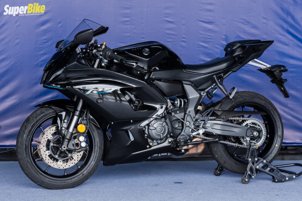 รีวิว Yamaha YZF-R7 ซูเปอร์สปอร์ตคันใหม่ ที่ไฉไลกว่าที่คิด - SuperBike