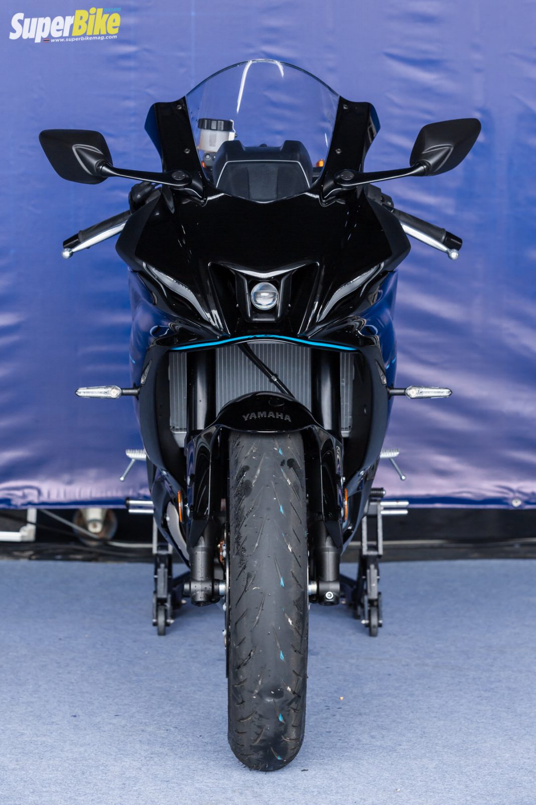 รีวิว Yamaha YZF-R7 ซูเปอร์สปอร์ตคันใหม่ ที่ไฉไลกว่าที่คิด - SuperBike