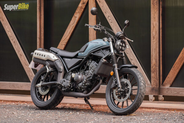 CL300 สแครมเบลอร์พิกัดเริ่มต้นจากค่ายปีกนก - SuperBikeMag.Com | ข่าว ...