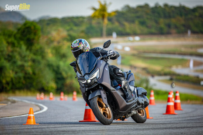 รีวิว 2025 NMAX Tech Max ฟีล โครต ดี - Superbikemag
