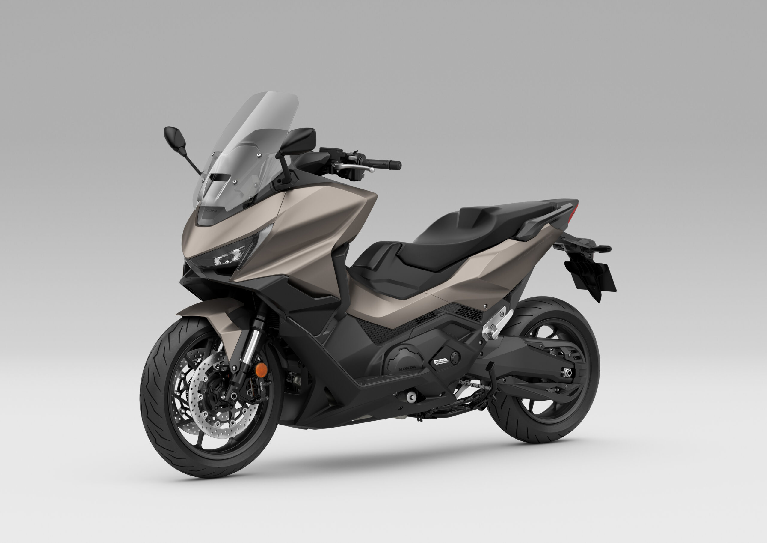 2025-FORZA750_Studio_MAT_WARM_ASH_METALLIC_Lh-Frq_M » SuperBikeMag.Com ...